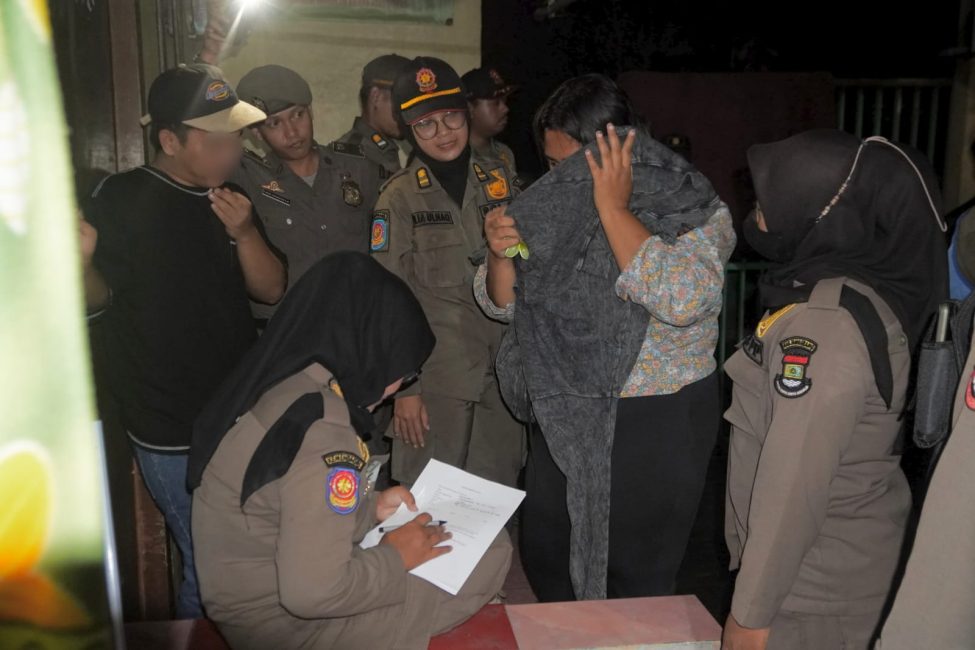 Kontrakan Dijadikan Tempat Prostitusi Online Dirazia Satpol PP - Fakta Kini